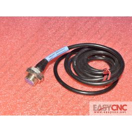 EZ-18M Keyence proximity sensor switch used